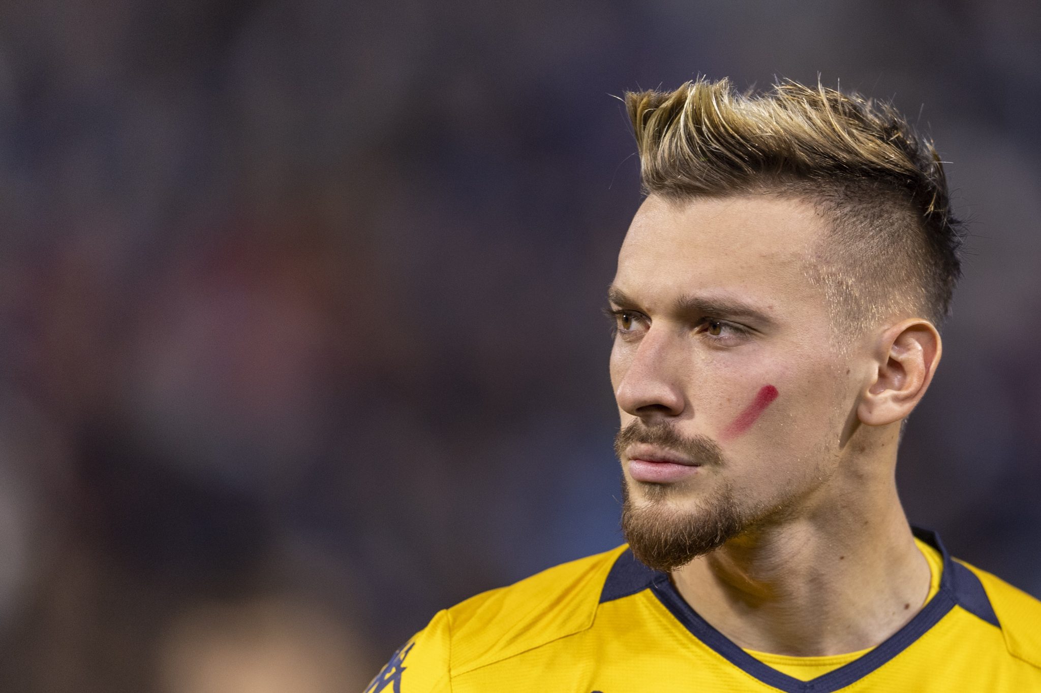 Italian Media Highlights Three Goalkeeping Errors Benefitting AC Milan ...