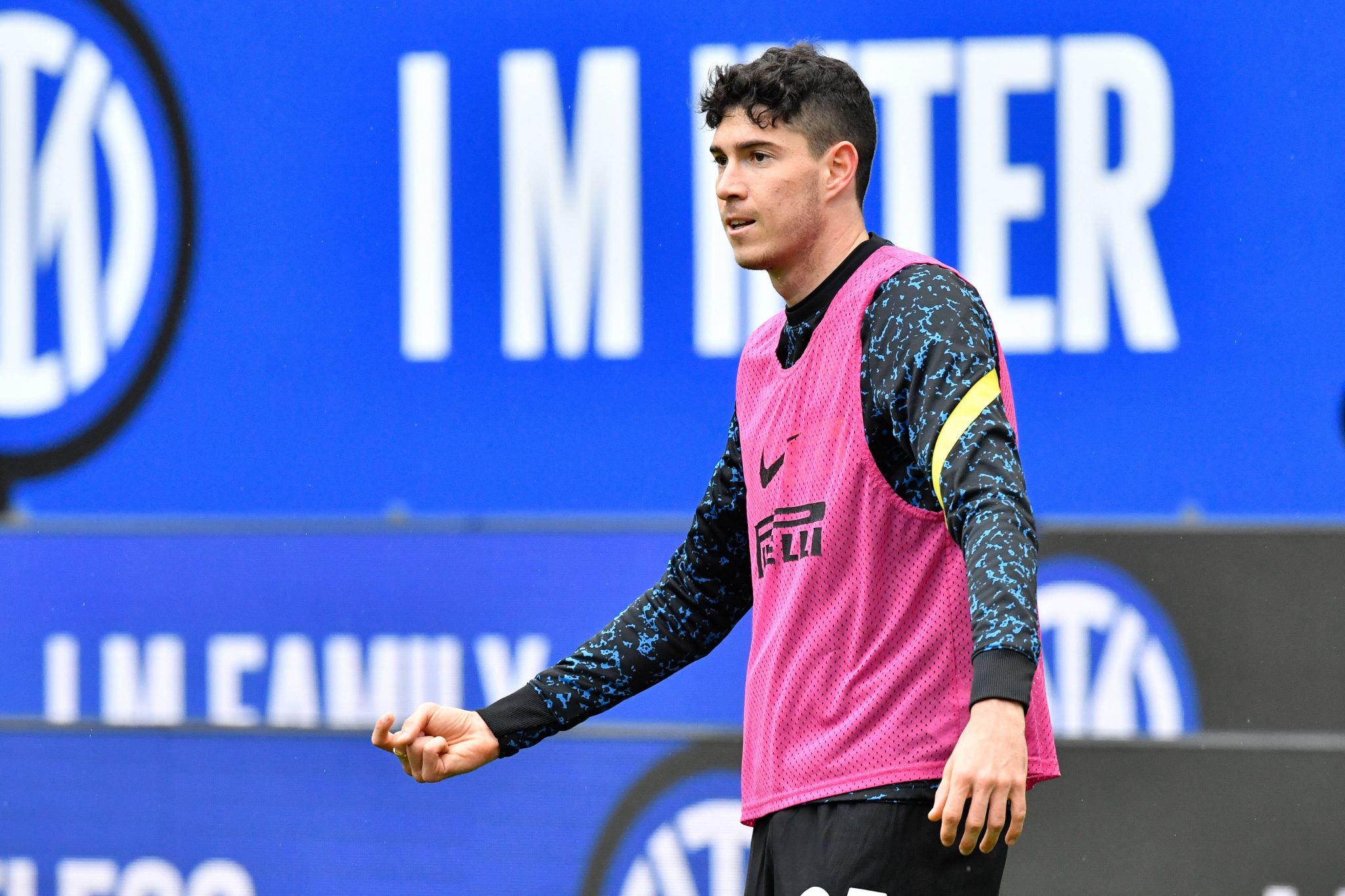 Photo - Inter Defender Alessandro Bastoni In Relaxed Mood As Nerazzurri ...