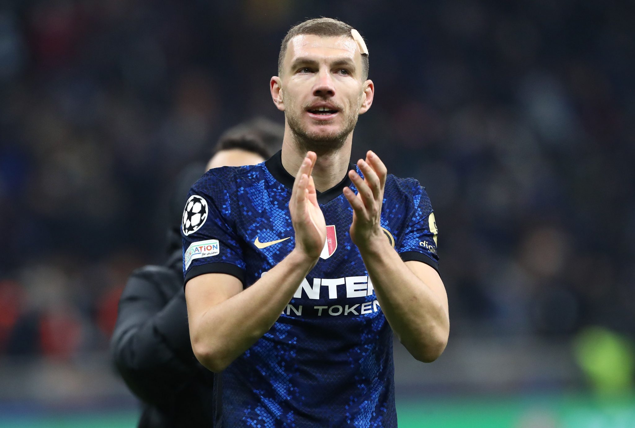 Photo - Inter Striker Edin Dzeko Celebrates Coppa Italia Triumph ...