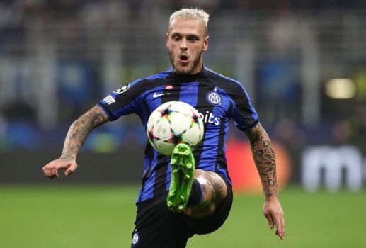 Photo - Inter Milan Wingback Federico Dimarco Celebrates 1-0 Win Over ...