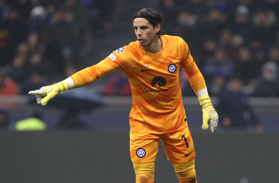 Inter goalkeeper Yann Sommer celebrates Serie A win vs Atalanta