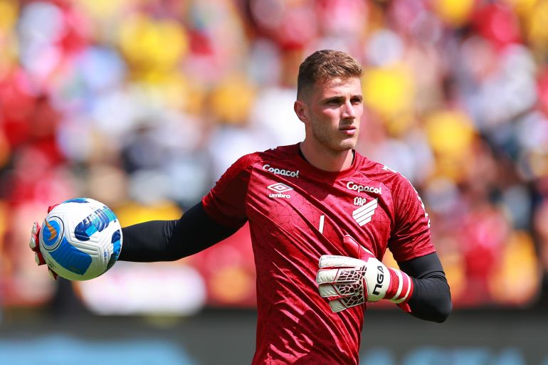 Al-Nassr goalkeeper Bento offered to Inter Milan