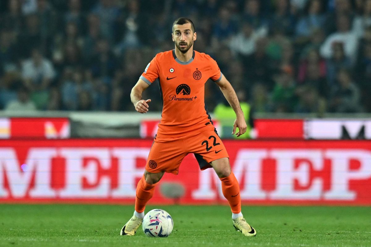 Inter midfielder Henrikh Mkhitaryan shares Serie A trophy presentation pics