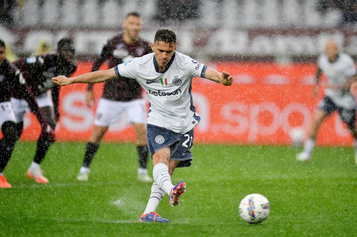 Inter Milan rejected €20m bid for Kristjan Asllani in 2024