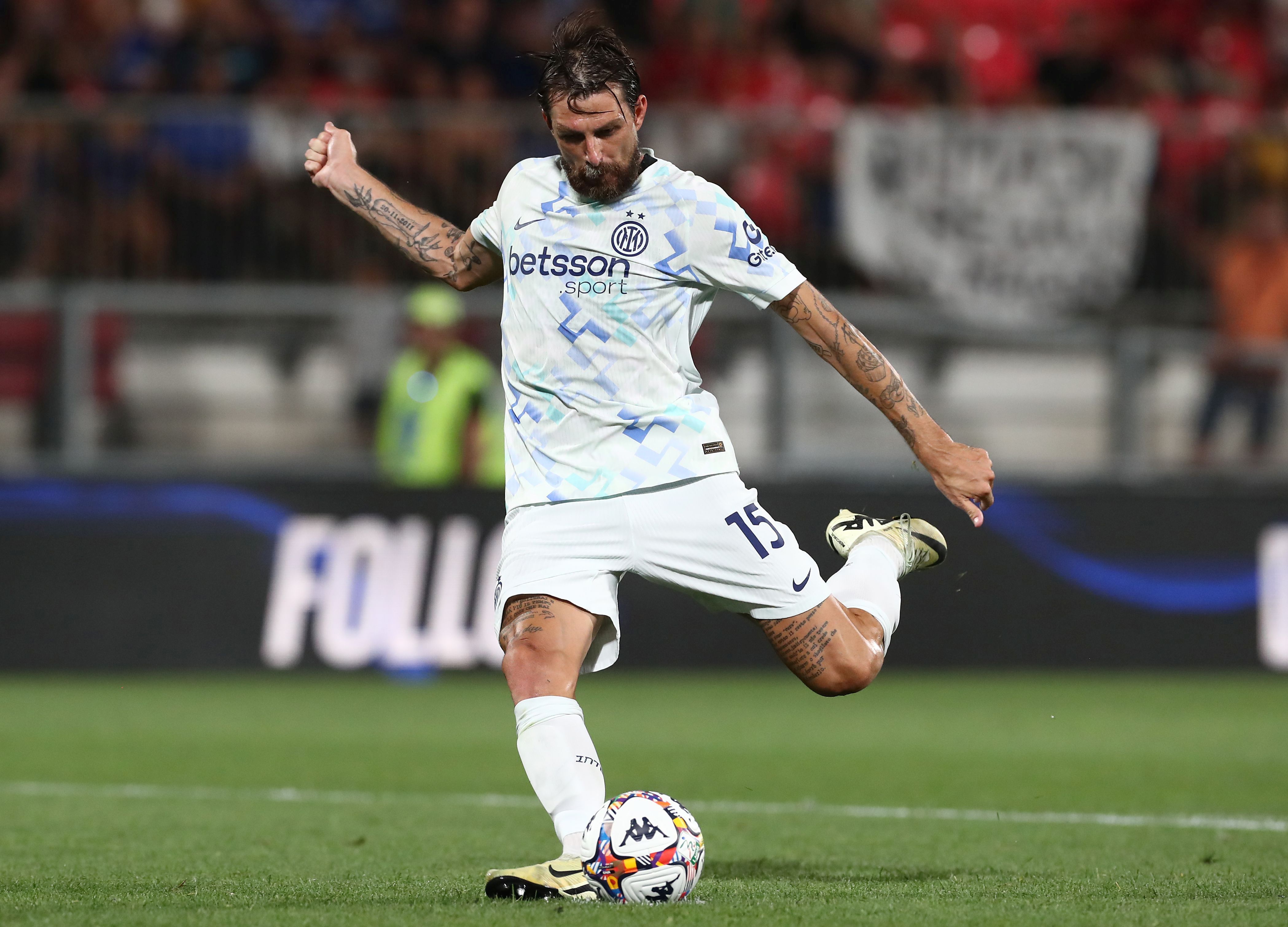 Inter Milan duo Acerbi & Darmian to return to action in January