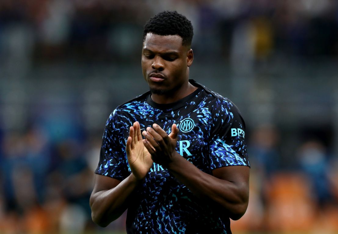 Inter Milan relief as Dumfries suffers only minor ankle issue