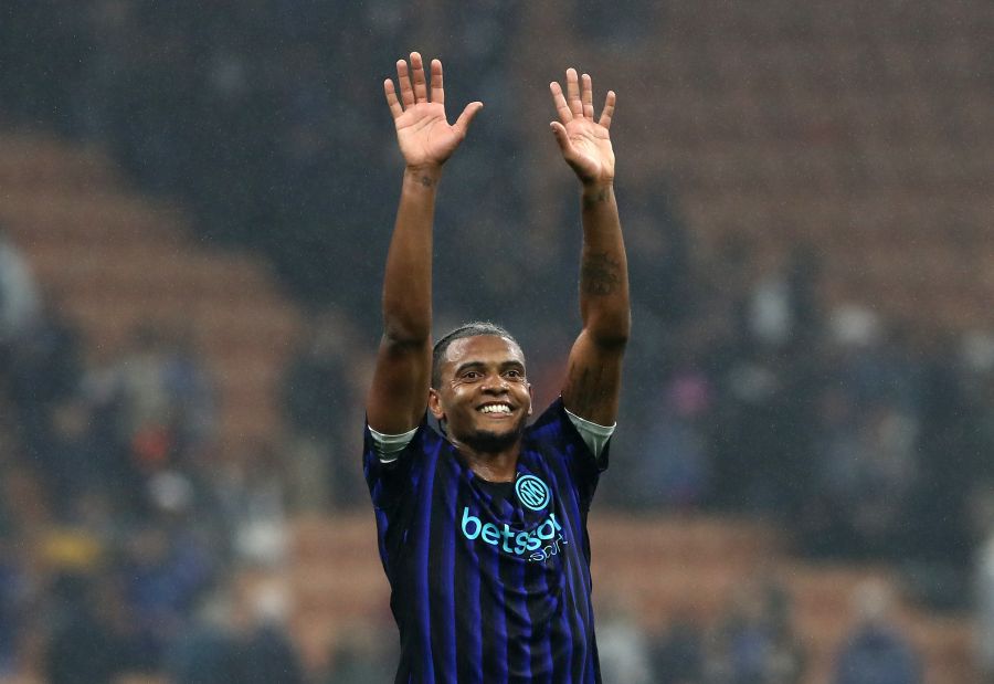 Inter Milan 2-2 Napoli - Akanji struggles in first high-stakes clash