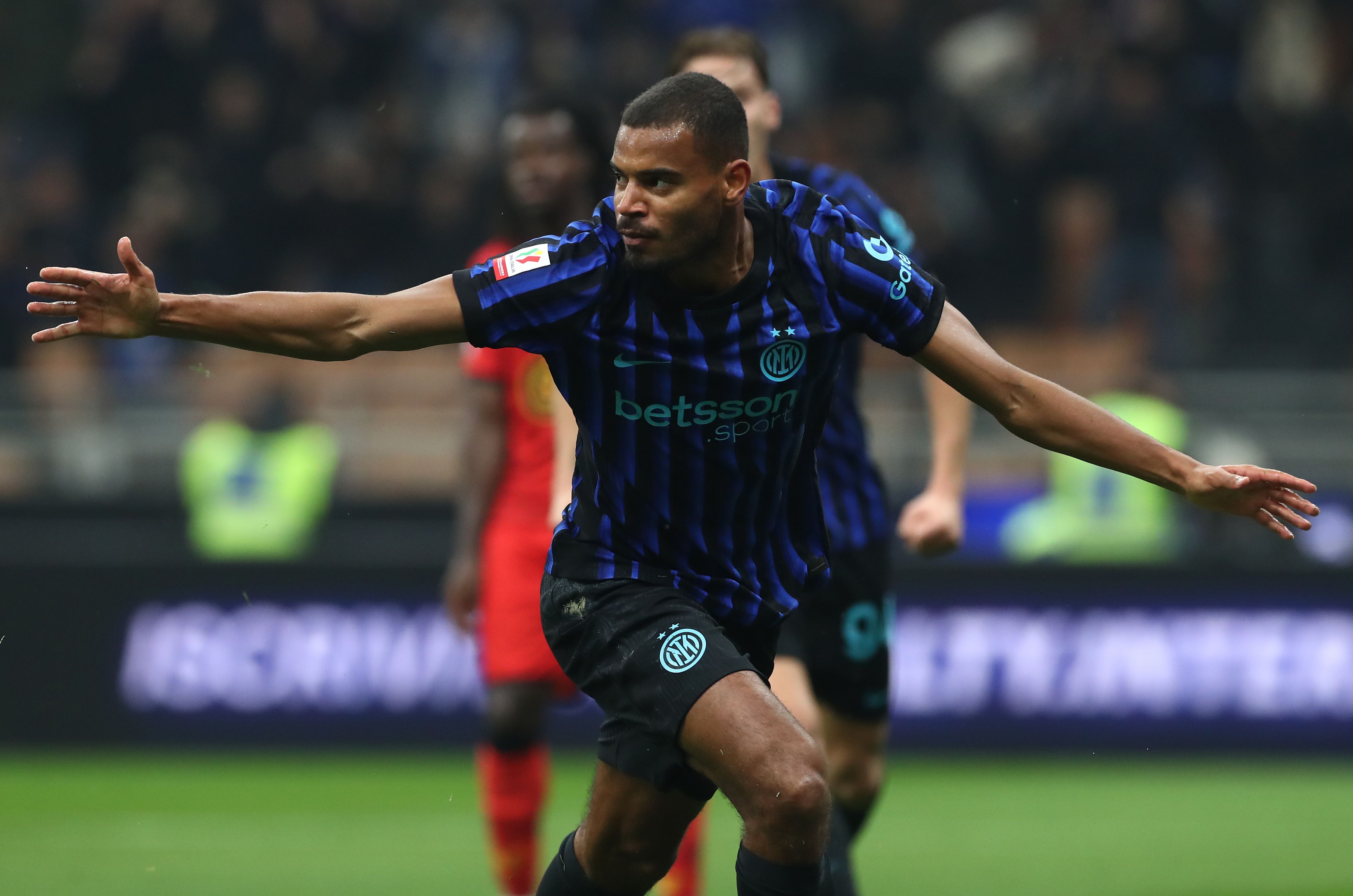 Dortmund 0-2 Inter Milan - Diouf: “Teammates helping me a lot”