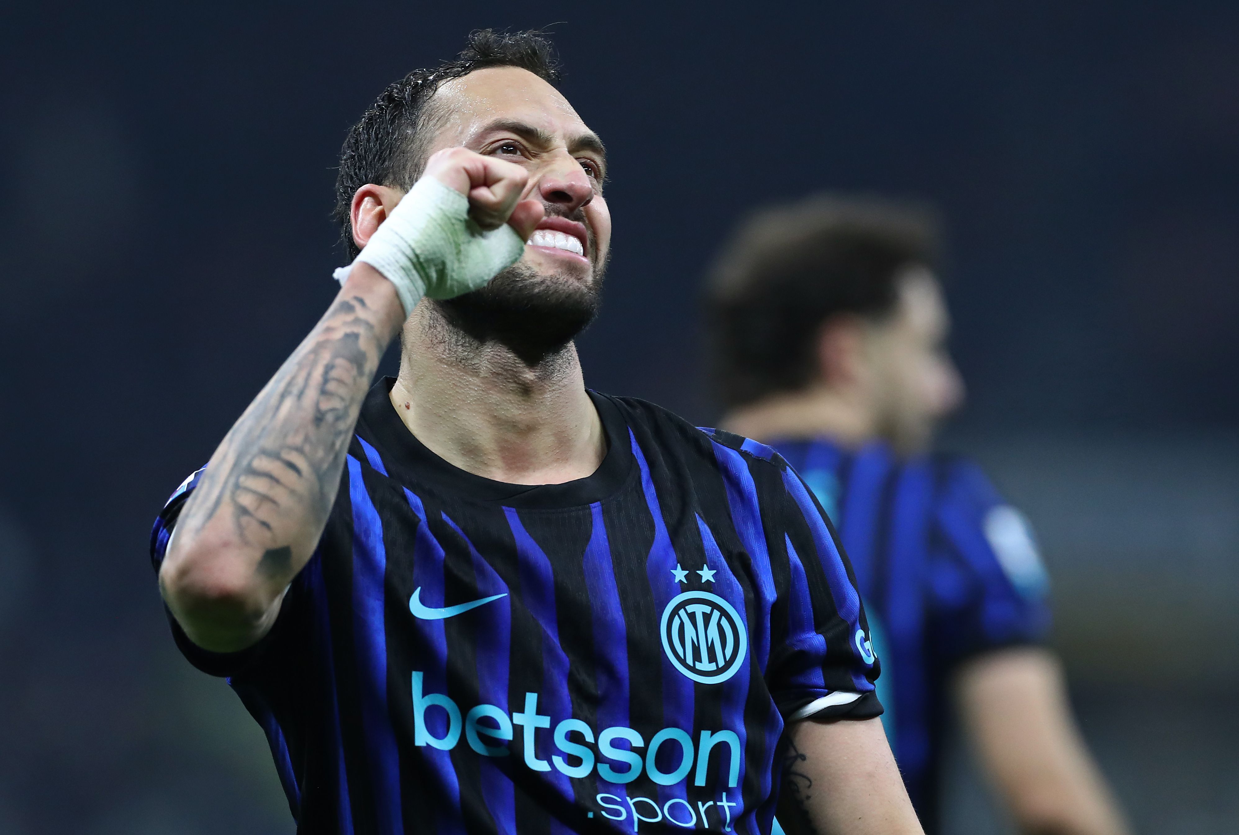 Barella & Calhanolgu to return for Inter Milan vs Juventus clash