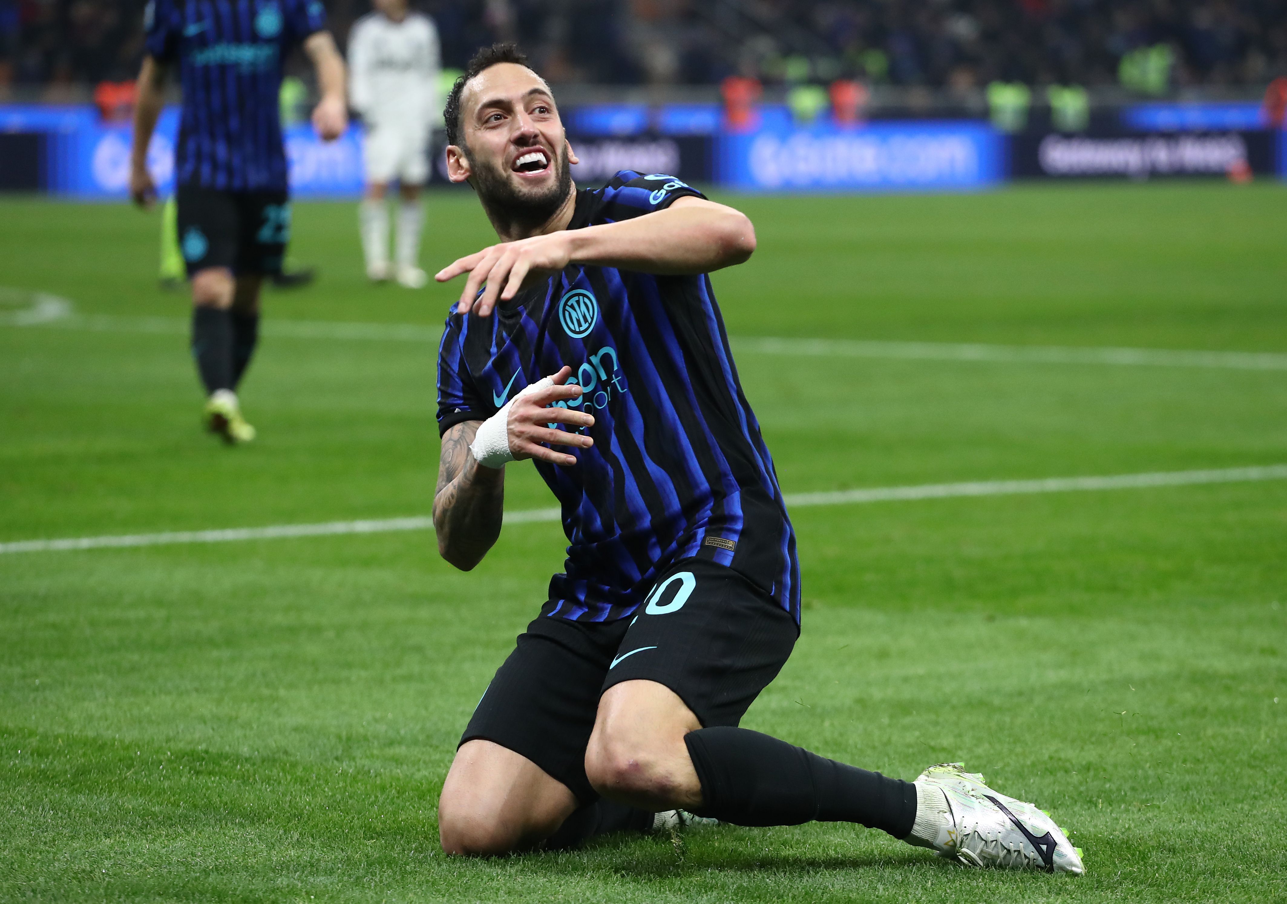 Inter Milan have no intention of selling Calhanoglu to Galatasaray