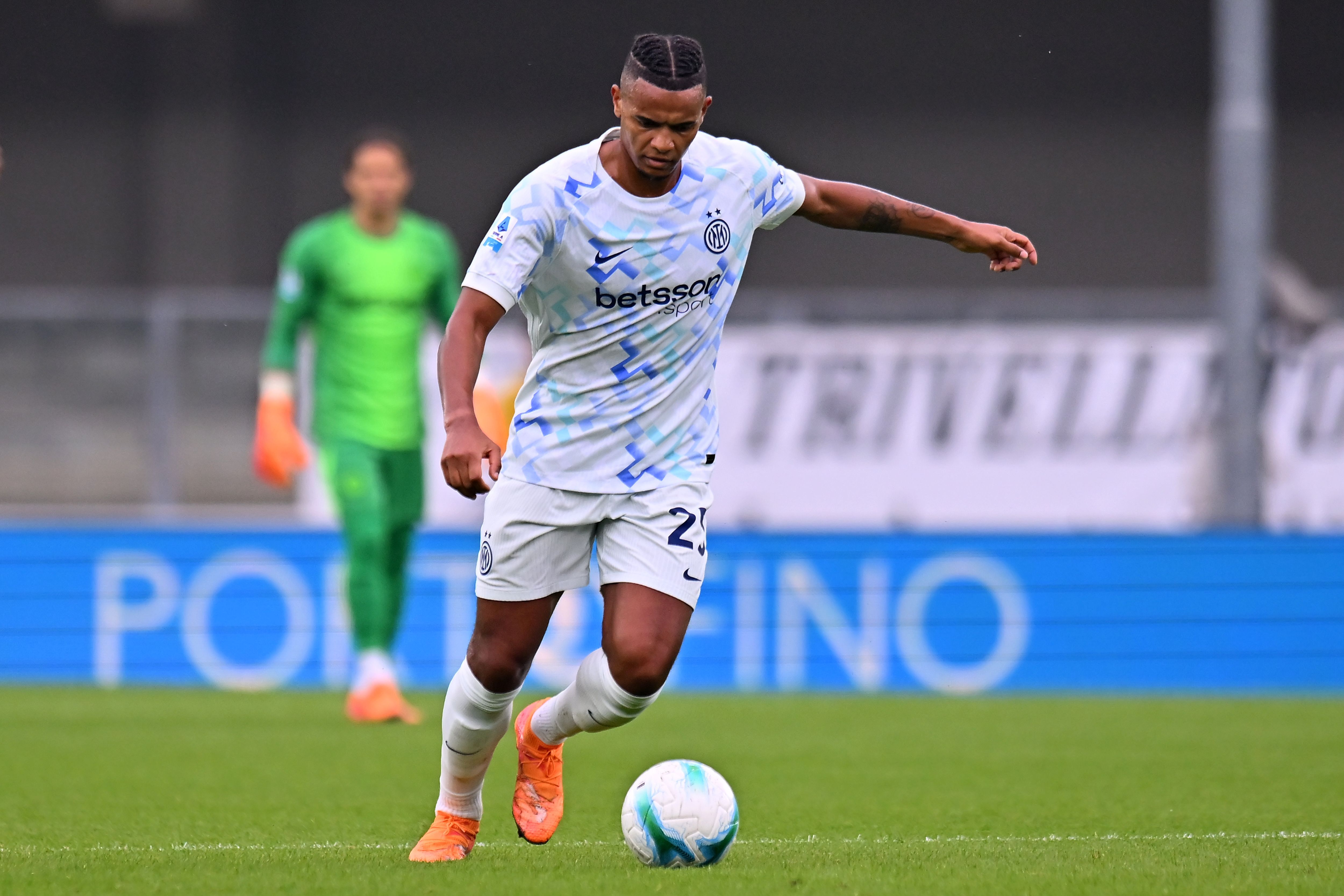 Inter Milan star Akanji warns ’Arsenal strong on set-pieces’