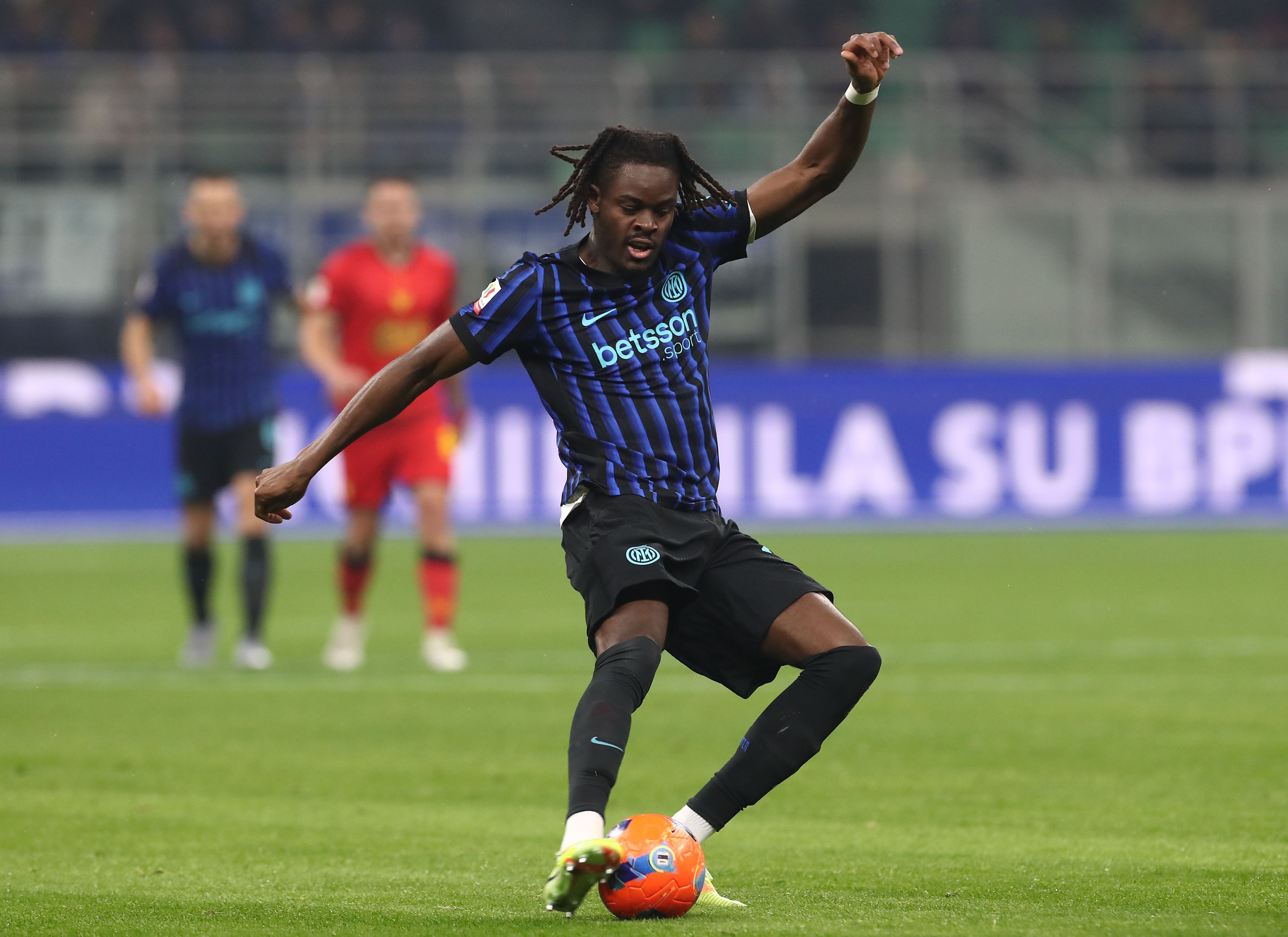 Agent of Yann Bisseck met Inter Milan to talk new contract